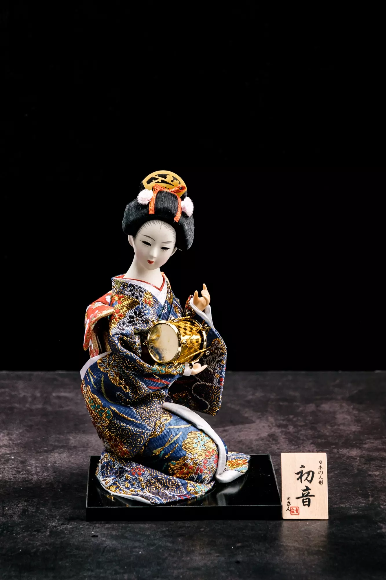 Geisha Doll | Japanese Geisha Statue Doll Decor Display - TrueKatana